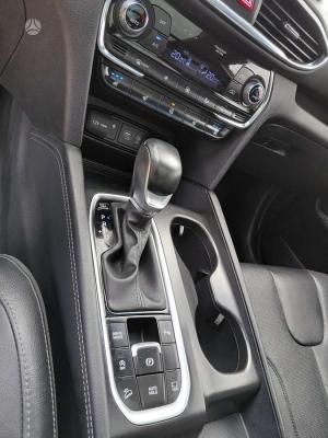Pelēks Hyundai Santa Fe 2020 Vilkaviškis, ar dzinēja tilpumu 2.20 L un nobraukumu 78 tūkst. km par 20800 €, foto 33 vietnē AUTOMOTO.COM.LV