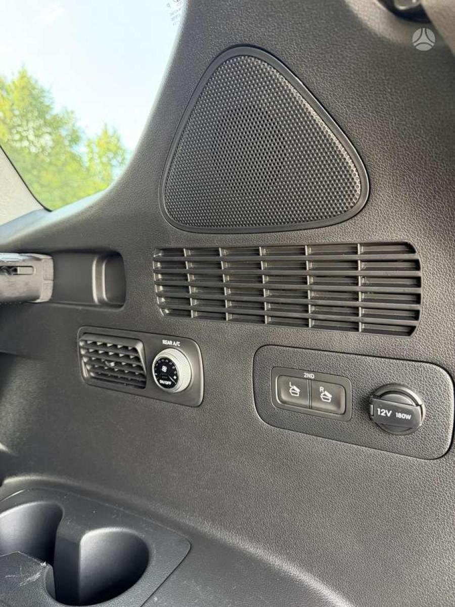 Grey Hyundai Santa Fe 2020 in Silale, with an engine capacity of 2.20 L and mileage of 151 thousand km for 17900 €, photo 18 on AUTOMOTO.COM.LV