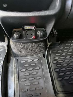 Grey Hyundai Santa Fe 2020 in Silale, with an engine capacity of 2.20 L and mileage of 151 thousand km for 17900 €, photo 20 on AUTOMOTO.COM.LV