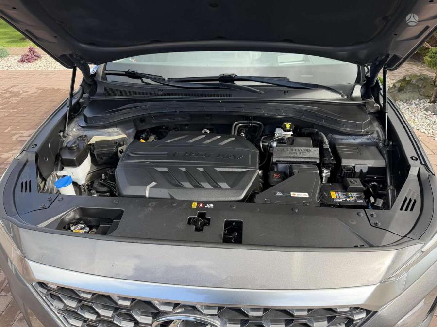 Grey Hyundai Santa Fe 2020 in Silale, with an engine capacity of 2.20 L and mileage of 151 thousand km for 17900 €, photo 21 on AUTOMOTO.COM.LV