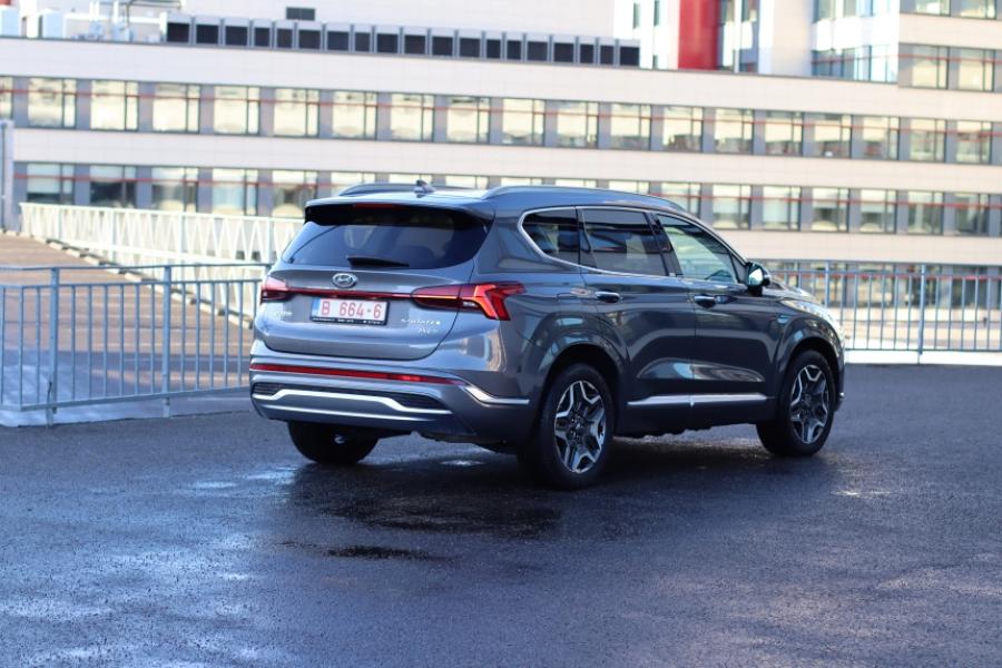 Pelēks Hyundai Santa Fe 2021 Rīga, ar dzinēja tilpumu 0.00 L un nobraukumu 41 tūkst. km par 32480 €, foto 20 vietnē AUTOMOTO.COM.LV