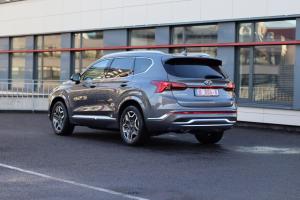 Pelēks Hyundai Santa Fe 2021 Rīga, ar dzinēja tilpumu 0.00 L un nobraukumu 41 tūkst. km par 32480 €, foto 22 vietnē AUTOMOTO.COM.LV