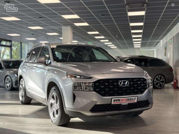 Grey Hyundai Santa Fe 2021 in Klaipeda, with an engine capacity of 2.50 L and mileage of 44 thousand km for 22950 €, photo 10 on AUTOMOTO.COM.LV