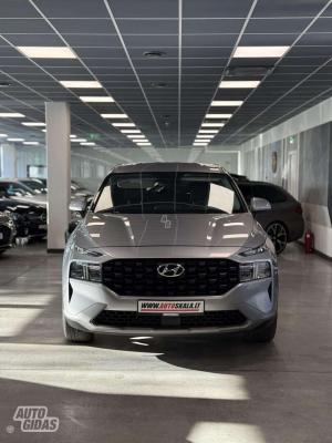 Grey Hyundai Santa Fe 2021 in Klaipeda, with an engine capacity of 2.50 L and mileage of 44 thousand km for 22750 €, photo 20 on AUTOMOTO.COM.LV