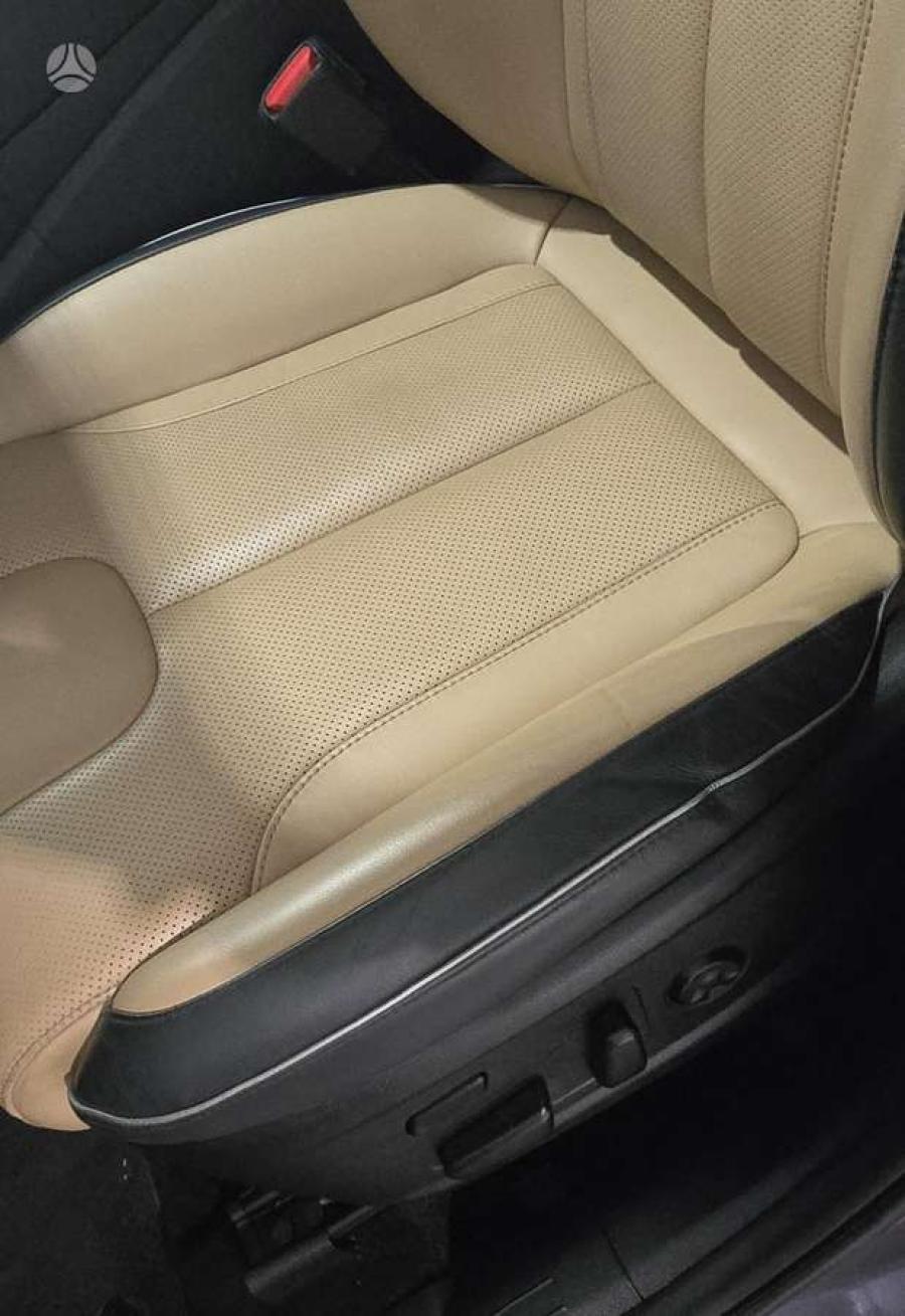 Grey Hyundai Santa Fe 2021 in Siauliai, with an engine capacity of 2.15 L and mileage of 123 thousand km for 29500 €, photo 14 on AUTOMOTO.COM.LV