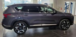 Grey Hyundai Santa Fe 2021 in Siauliai, with an engine capacity of 2.15 L and mileage of 123 thousand km for 29500 €, photo 17 on AUTOMOTO.COM.LV