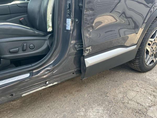 Pelēks Hyundai Santa Fe 2021 Kauņa, ar dzinēja tilpumu 1.60 L un nobraukumu 75 tūkst. km par 14900 €, foto 11 vietnē AUTOMOTO.COM.LV