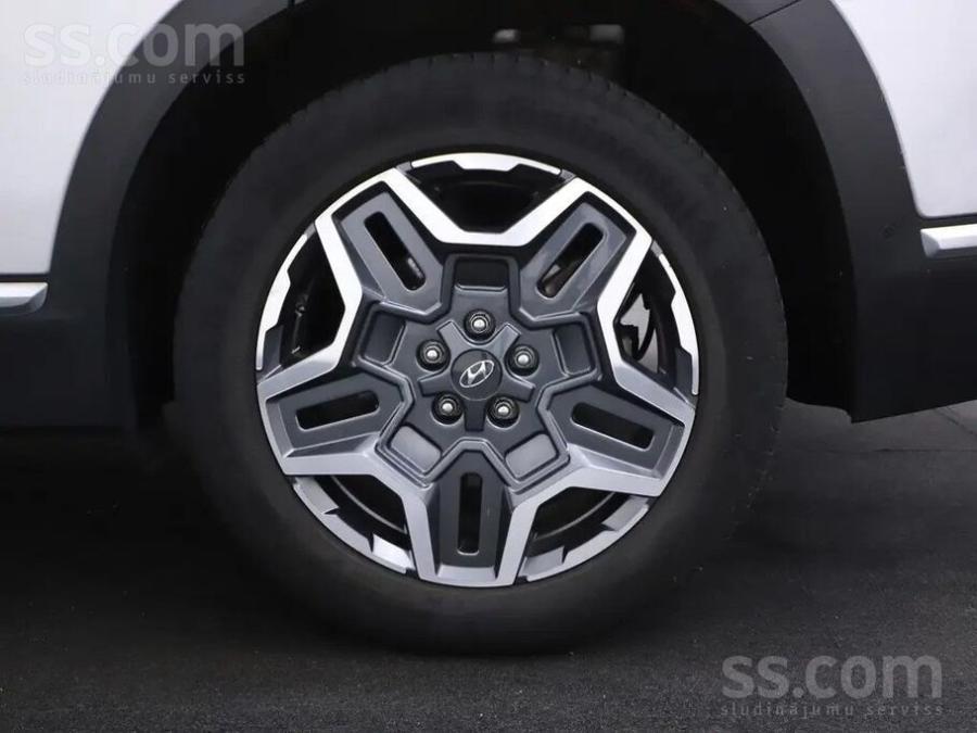 Pelēks Hyundai Santa Fe 2022 Rīga, ar dzinēja tilpumu 1.60 L un nobraukumu 164 tūkst. km par 24900 €, foto 27 vietnē AUTOMOTO.COM.LV