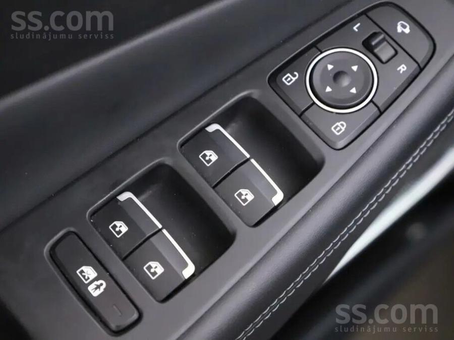 Pelēks Hyundai Santa Fe 2022 Rīga, ar dzinēja tilpumu 1.60 L un nobraukumu 164 tūkst. km par 24900 €, foto 30 vietnē AUTOMOTO.COM.LV