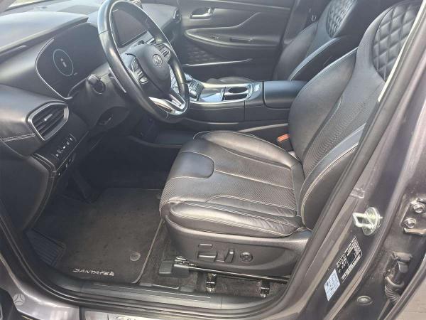 Pelēks Hyundai Santa Fe 2022 Viļņa, ar dzinēja tilpumu 1.60 L un nobraukumu 85 tūkst. km par 26500 €, foto 8 vietnē AUTOMOTO.COM.LV