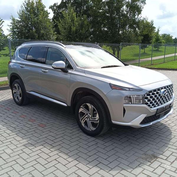 Pelēks Hyundai Santa Fe 2023 Radviliškis, ar dzinēja tilpumu 2.50 L un nobraukumu 31 tūkst. km par 22700 €, foto 2 vietnē AUTOMOTO.COM.LV