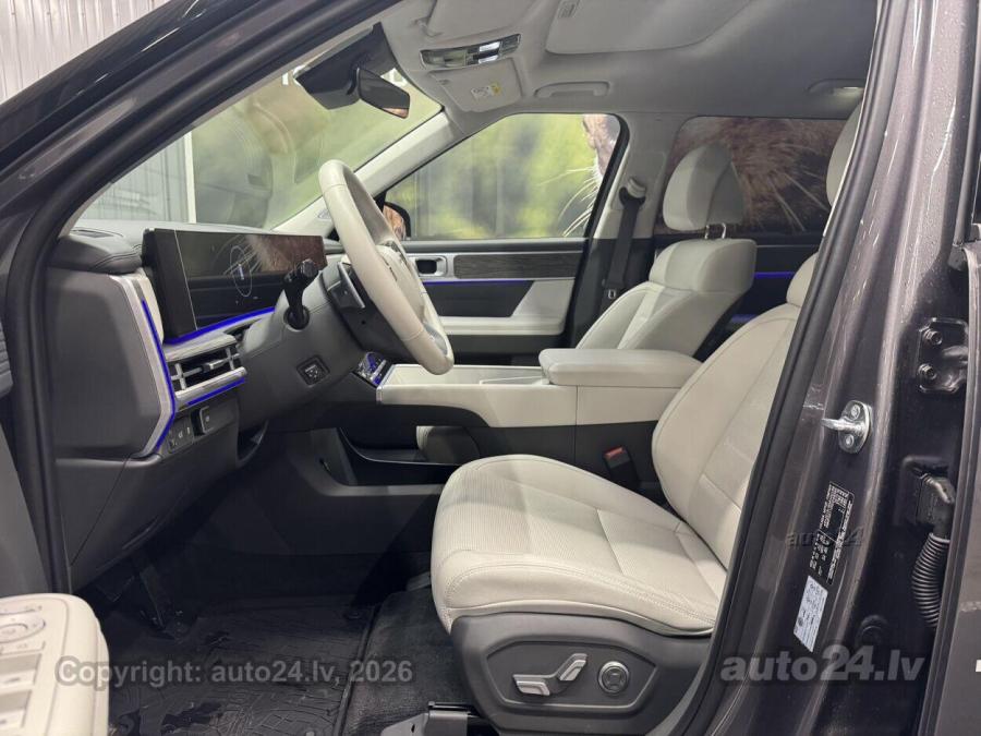 Pelēks Hyundai Santa Fe 2024 Tallina, ar dzinēja tilpumu 1.60 L un nobraukumu 51 tūkst. km par 53900 €, foto 8 vietnē AUTOMOTO.COM.LV