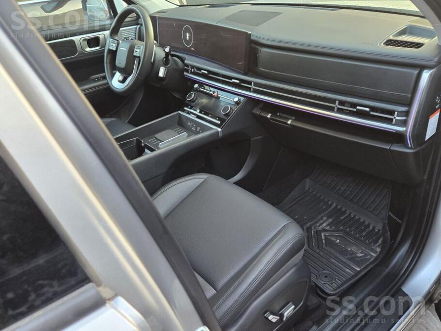 Pelēks Hyundai Santa Fe 2024 Rīga, ar dzinēja tilpumu 1.60 L un nobraukumu 13 tūkst. km par 44000 €, foto 10 vietnē AUTOMOTO.COM.LV