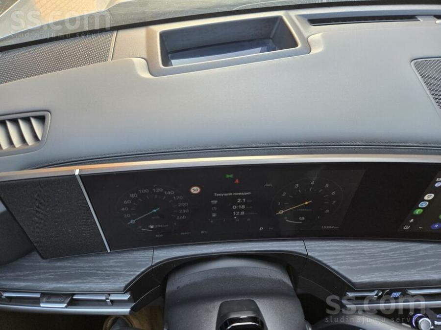 Pelēks Hyundai Santa Fe 2024 Rīga, ar dzinēja tilpumu 1.60 L un nobraukumu 13 tūkst. km par 44000 €, foto 16 vietnē AUTOMOTO.COM.LV