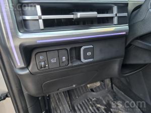 Pelēks Hyundai Santa Fe 2024 Rīga, ar dzinēja tilpumu 1.60 L un nobraukumu 13 tūkst. km par 44000 €, foto 17 vietnē AUTOMOTO.COM.LV