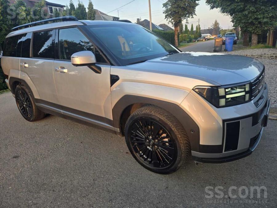 Pelēks Hyundai Santa Fe 2024 Rīga, ar dzinēja tilpumu 1.60 L un nobraukumu 13 tūkst. km par 42000 €, foto 6 vietnē AUTOMOTO.COM.LV