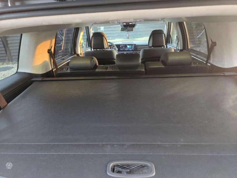 Grey Hyundai Santa Fe 2024 in Siauliai, with an engine capacity of 1.60 L and mileage of 15 thousand km for 43900 €, photo 21 on AUTOMOTO.COM.LV