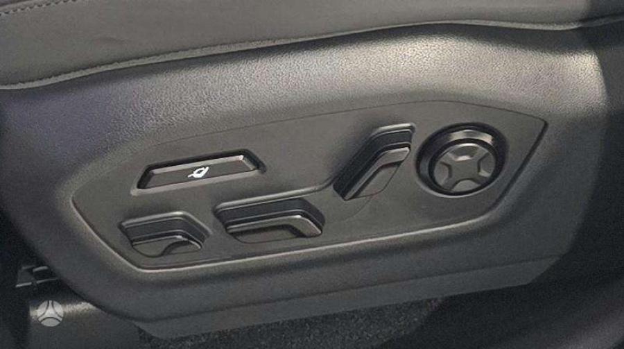 Pelēks Hyundai Santa Fe 2025 Šauļi, ar dzinēja tilpumu 1.60 L un nobraukumu 58 tūkst. km par 46900 €, foto 16 vietnē AUTOMOTO.COM.LV