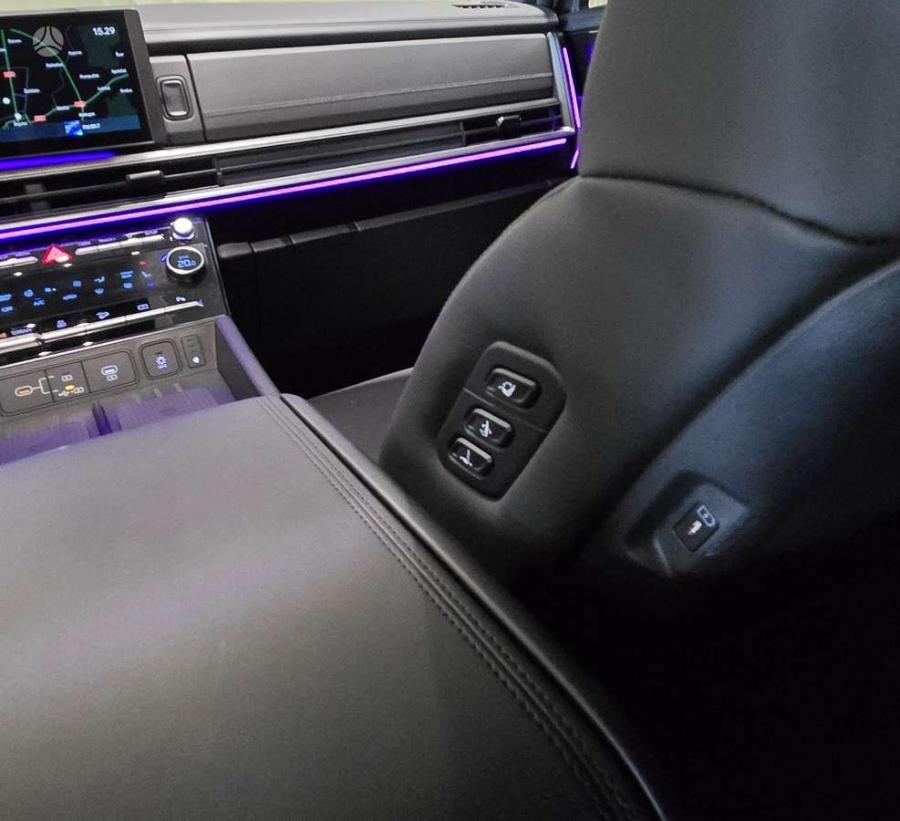 Pelēks Hyundai Santa Fe 2025 Šauļi, ar dzinēja tilpumu 1.60 L un nobraukumu 58 tūkst. km par 46900 €, foto 30 vietnē AUTOMOTO.COM.LV