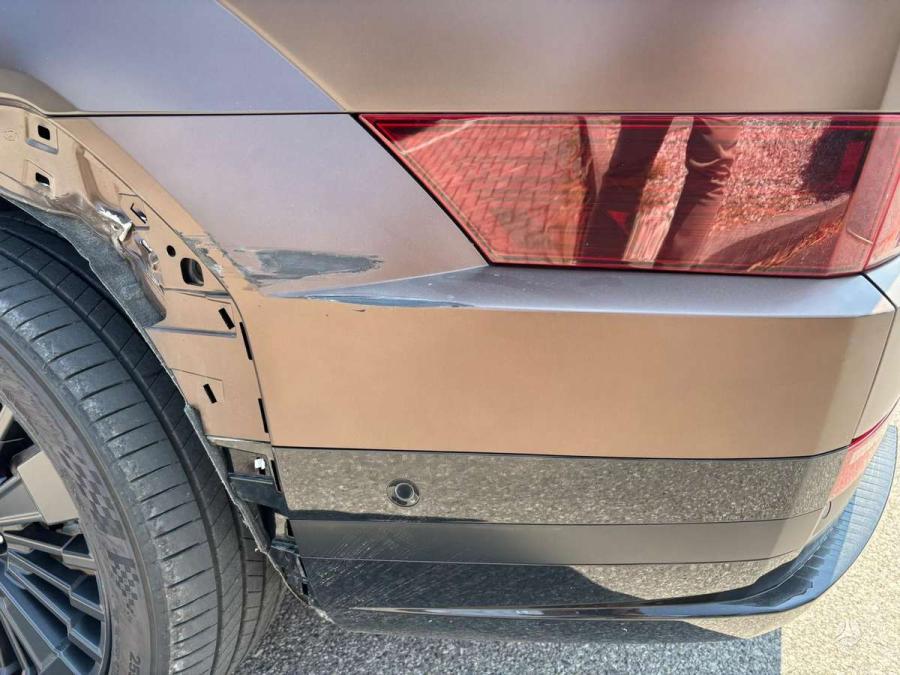 Pelēks Hyundai Santa Fe 2025 Šauļi, ar dzinēja tilpumu 1.60 L un nobraukumu 25 tūkst. km par 31500 €, foto 17 vietnē AUTOMOTO.COM.LV