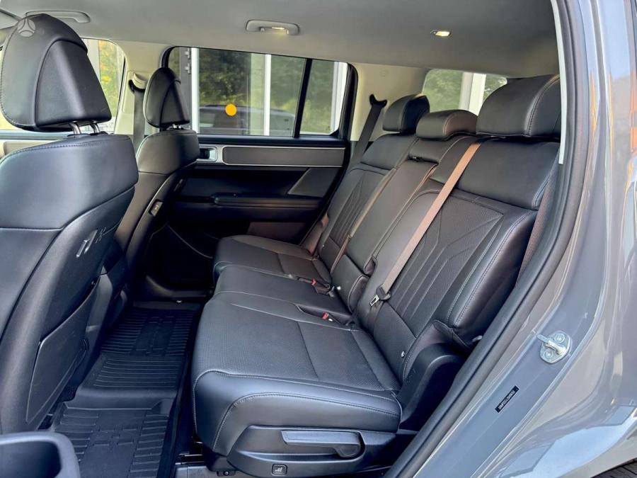 Pelēks Hyundai Santa Fe 2025 Viļņa, ar dzinēja tilpumu 2.50 L un nobraukumu 33 tūkst. km par 33999 €, foto 25 vietnē AUTOMOTO.COM.LV