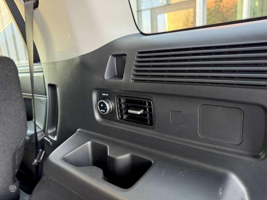 Pelēks Hyundai Santa Fe 2025 Viļņa, ar dzinēja tilpumu 2.50 L un nobraukumu 33 tūkst. km par 33999 €, foto 26 vietnē AUTOMOTO.COM.LV