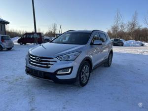 Grey Hyundai Santa Fe 2015 in Kretinga, with an engine capacity of 2.00 L and mileage of 204 thousand km for 12650 €, photo 11 on AUTOMOTO.COM.LV