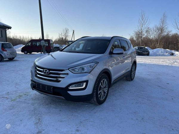 Pelēks Hyundai Santa Fe 2015 Kretinga, ar dzinēja tilpumu 2.00 L un nobraukumu 204 tūkst. km par 11950 €, foto 5 vietnē AUTOMOTO.COM.LV