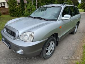 Grey Hyundai Santa Fe 2001 in Rakvere, with an engine capacity of 2.40 L and mileage of 223 thousand km for 1199 €, photo  on AUTOMOTO.COM.LV