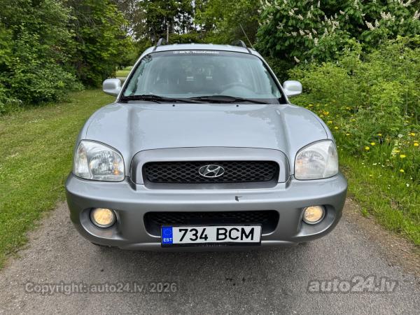 Grey Hyundai Santa Fe 2001 in Rakvere, with an engine capacity of 2.40 L and mileage of 223 thousand km for 1199 €, photo 3 on AUTOMOTO.COM.LV