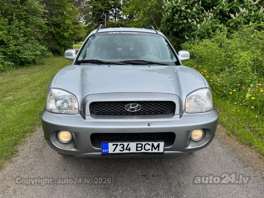 Grey Hyundai Santa Fe 2001 in Rakvere, with an engine capacity of 2.40 L and mileage of 223 thousand km for 1199 €, photo 4 on AUTOMOTO.COM.LV