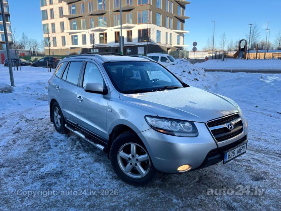 Pelēks Hyundai Santa Fe 2006 Tallina, ar dzinēja tilpumu 2.20 L un nobraukumu 221 tūkst. km par 4499 €, foto 4 vietnē AUTOMOTO.COM.LV