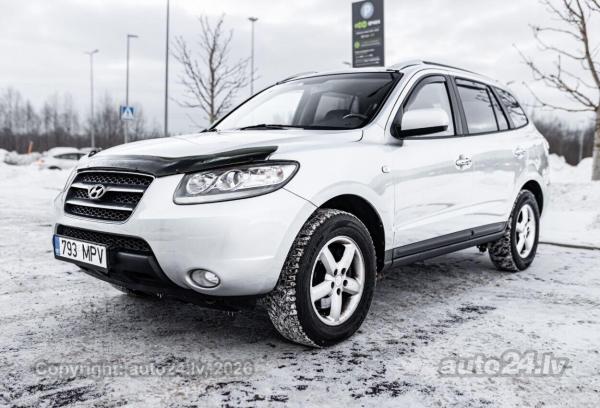 Grey Hyundai Santa Fe 2009 in Tallinn, with an engine capacity of 2.20 L and mileage of 227 thousand km for 4999 €, photo 3 on AUTOMOTO.COM.LV