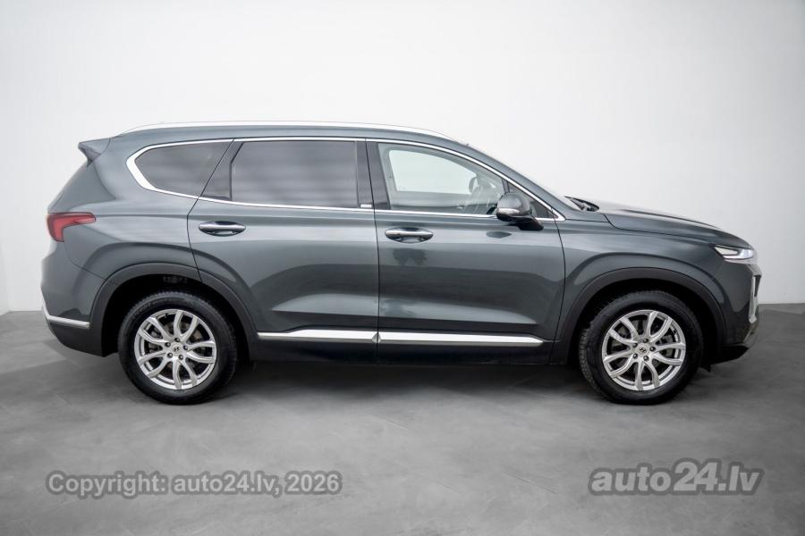 Pelēks Hyundai Santa Fe 2020 Tallina, ar dzinēja tilpumu 2.20 L un nobraukumu 105 tūkst. km par 22999 €, foto 5 vietnē AUTOMOTO.COM.LV