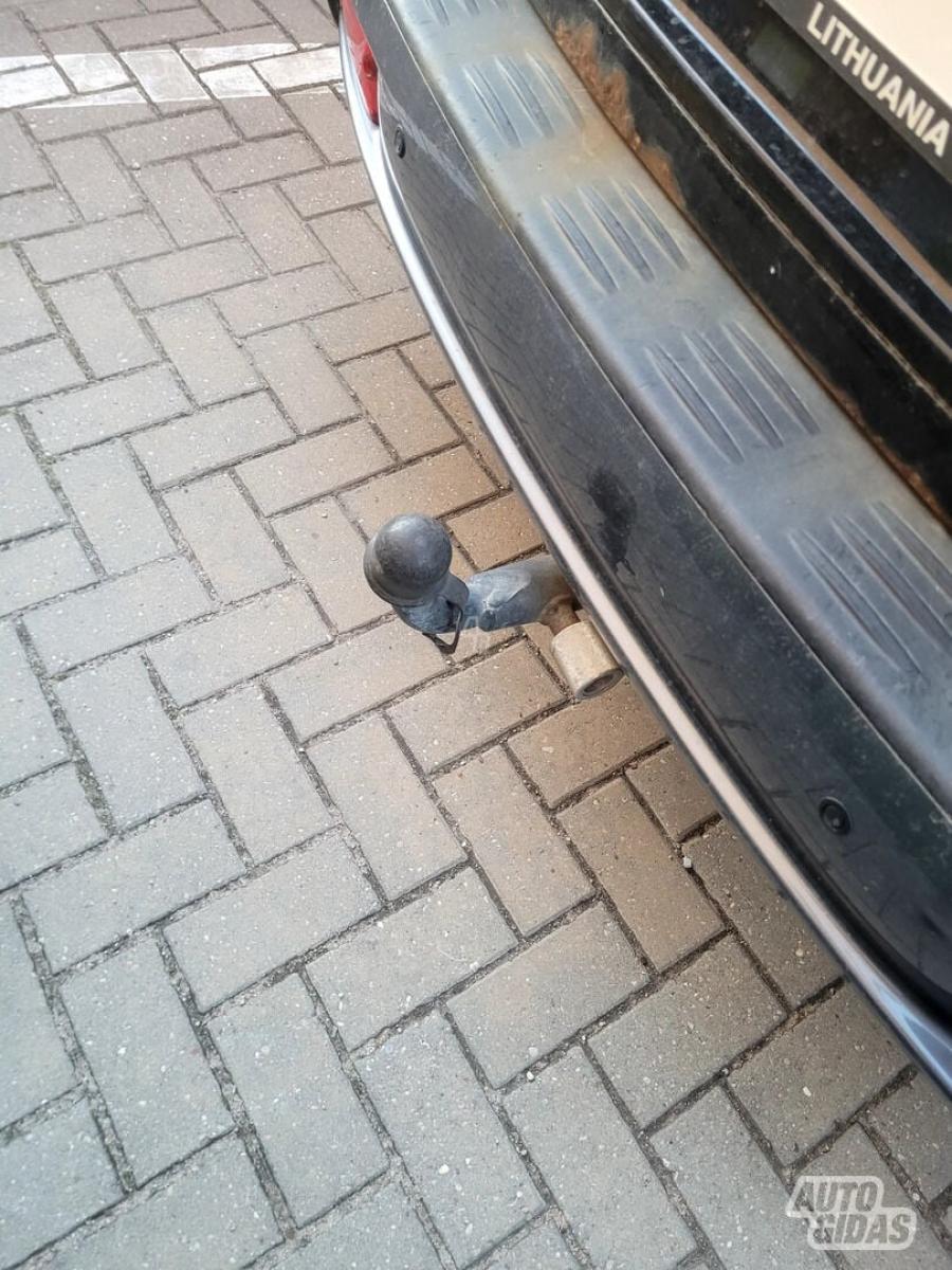 Hyundai Santa Fe 2006 in Kaunas, with an engine capacity of 2.40 L and mileage of 299 thousand km for 1500 €, photo 7 on AUTOMOTO.COM.LV