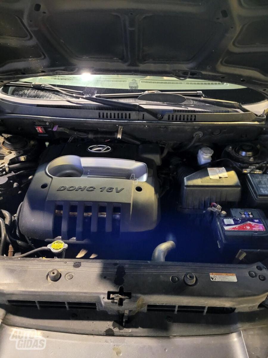Hyundai Santa Fe 2006 in Kaunas, with an engine capacity of 2.40 L and mileage of 299 thousand km for 1500 €, photo 11 on AUTOMOTO.COM.LV
