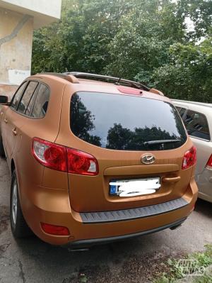 Hyundai Santa Fe 2009 in Vilnius, with an engine capacity of 0.20 L and mileage of 245 thousand km for 3800 €, photo 3 on AUTOMOTO.COM.LV