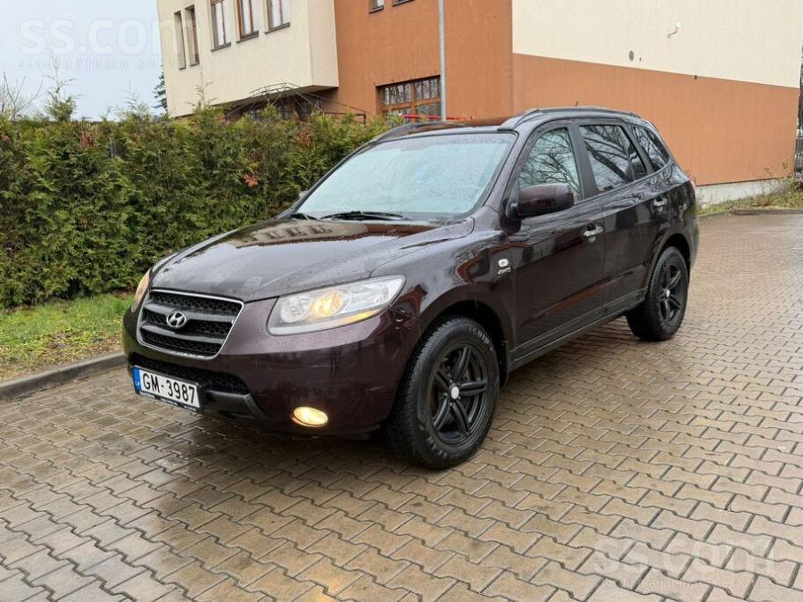 Red Hyundai Santa Fe 2007 in Riga, with an engine capacity of 2.20 L and mileage of 270 thousand km for 3300 €, photo 10 on AUTOMOTO.COM.LV