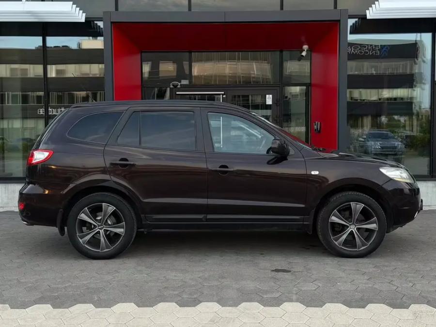 Sarkans Hyundai Santa Fe 2007 Rīga, ar dzinēja tilpumu 2.20 L un nobraukumu 313 tūkst. km par 2990 €, foto 7 vietnē AUTOMOTO.COM.LV