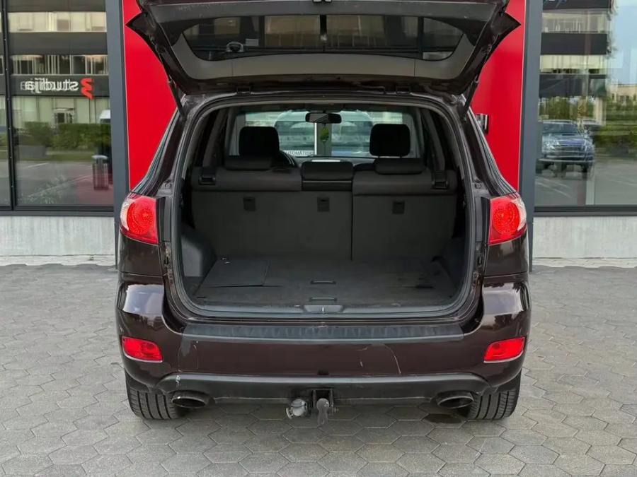 Sarkans Hyundai Santa Fe 2007 Rīga, ar dzinēja tilpumu 2.20 L un nobraukumu 313 tūkst. km par 2990 €, foto 15 vietnē AUTOMOTO.COM.LV