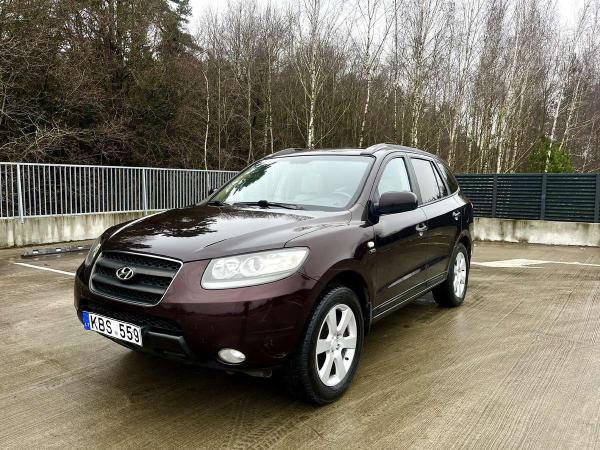 Sarkans Hyundai Santa Fe 2008 Viļņa, ar dzinēja tilpumu 2.20 L un nobraukumu 350 tūkst. km par 3000 €, foto 1 vietnē AUTOMOTO.COM.LV