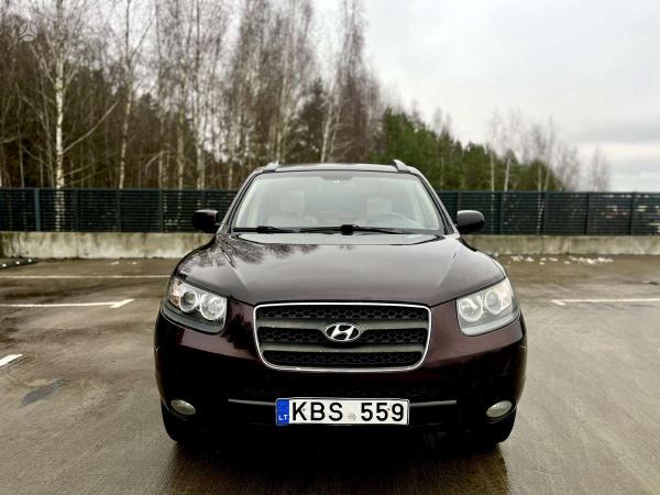 Sarkans Hyundai Santa Fe 2008 Viļņa, ar dzinēja tilpumu 2.20 L un nobraukumu 350 tūkst. km par 3000 €, foto 2 vietnē AUTOMOTO.COM.LV