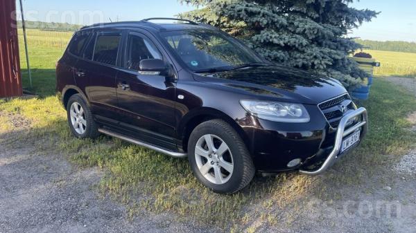 Sarkans Hyundai Santa Fe 2009 Dobele, ar dzinēja tilpumu 2.20 L un nobraukumu 295 tūkst. km par 3800 €, foto 1 vietnē AUTOMOTO.COM.LV