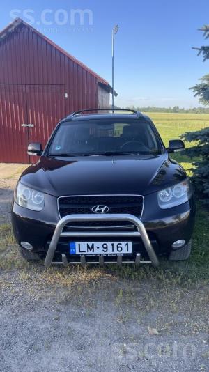 Sarkans Hyundai Santa Fe 2009 Dobele, ar dzinēja tilpumu 2.20 L un nobraukumu 295 tūkst. km par 3800 €, foto 3 vietnē AUTOMOTO.COM.LV