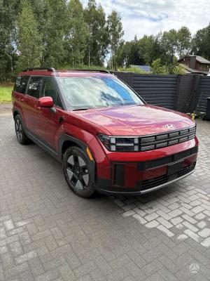 Sarkans Hyundai Santa Fe 2025 Plungė, ar dzinēja tilpumu 1.60 L un nobraukumu 7 tūkst. km par 16150 €, foto  vietnē AUTOMOTO.COM.LV
