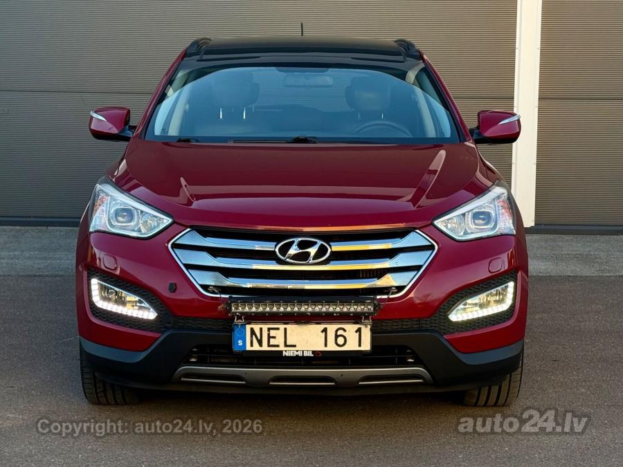 Sarkans Hyundai Santa Fe 2012 Tallina, ar dzinēja tilpumu 2.20 L un nobraukumu 243 tūkst. km par 8990 €, foto 3 vietnē AUTOMOTO.COM.LV