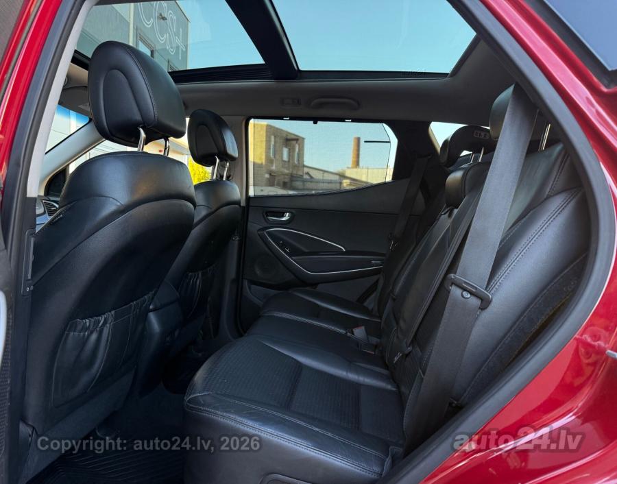 Sarkans Hyundai Santa Fe 2012 Tallina, ar dzinēja tilpumu 2.20 L un nobraukumu 243 tūkst. km par 8990 €, foto 11 vietnē AUTOMOTO.COM.LV