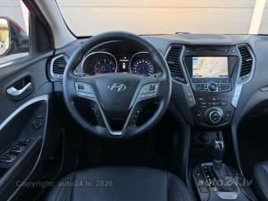 Sarkans Hyundai Santa Fe 2012 Tallina, ar dzinēja tilpumu 2.20 L un nobraukumu 243 tūkst. km par 8990 €, foto 15 vietnē AUTOMOTO.COM.LV