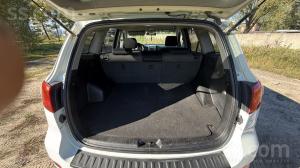 White Hyundai Santa Fe 2007 in Liepaja, with an engine capacity of 2.20 L and mileage of 267 thousand km for 3600 €, photo 7 on AUTOMOTO.COM.LV
