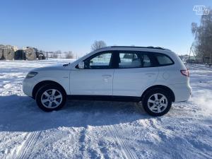 White Hyundai Santa Fe 2008 in Marijampole, with an engine capacity of 2.20 L and mileage of 275 thousand km for 4200 €, photo 4 on AUTOMOTO.COM.LV